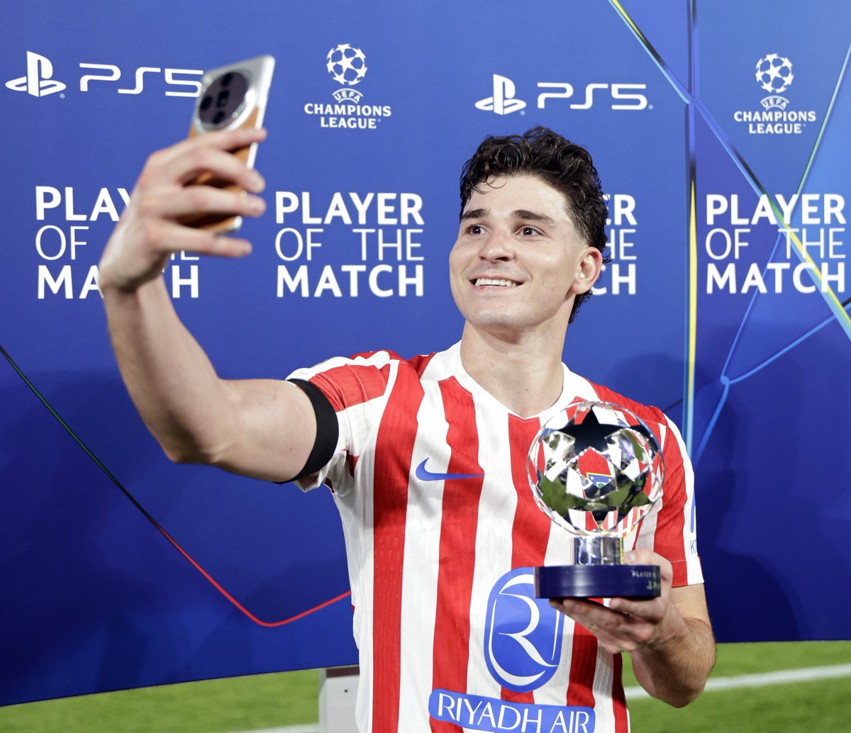 Real Madrid's €150 Million Bid for Julián Álvarez Rejected as Atlético ...